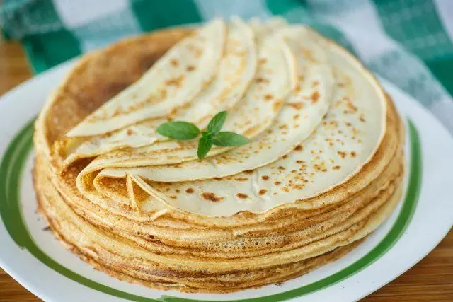 Läckra luckor för pannkakor: Populära recept