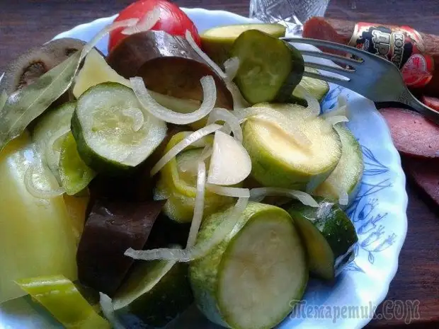 Salad Salad n'oge okpomọkụ