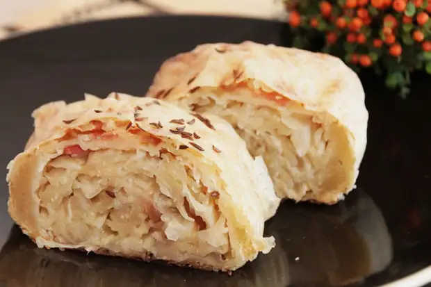 Байцаа бүхий bohemian strudel