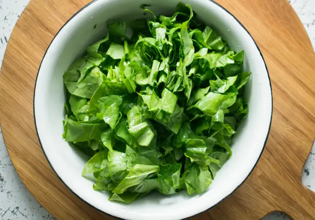 Sopa croata com um jovem verduras