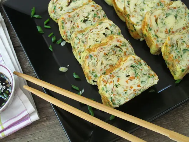 Kóreumaður Omelet, eða Kóreumaður Egg Roll (Gyeran Mari, 계란말 이)