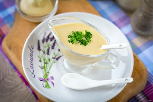 Non seulement dans les salades: que pouvez-vous cuisiner d'autre avec mayonnaise?